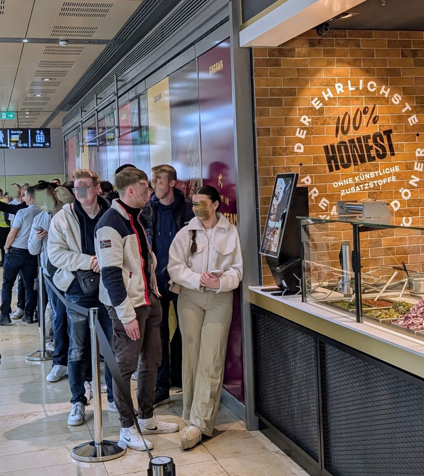 "Honest Kebab": Nach Opening Hamburg: Holle zeigt seinen Döner